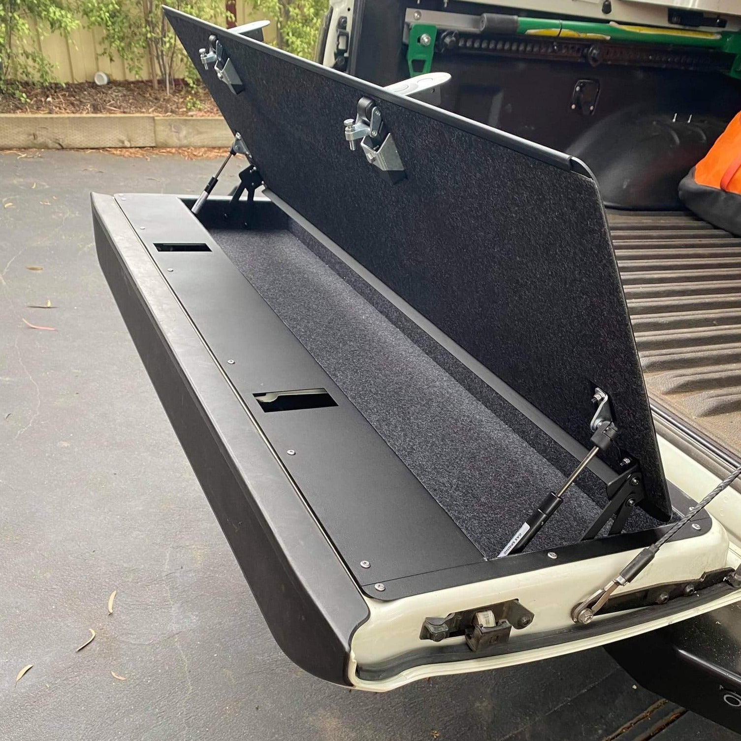 Top-Quality D23 Navara Tailgate Storage Box | Huracan Fabrication